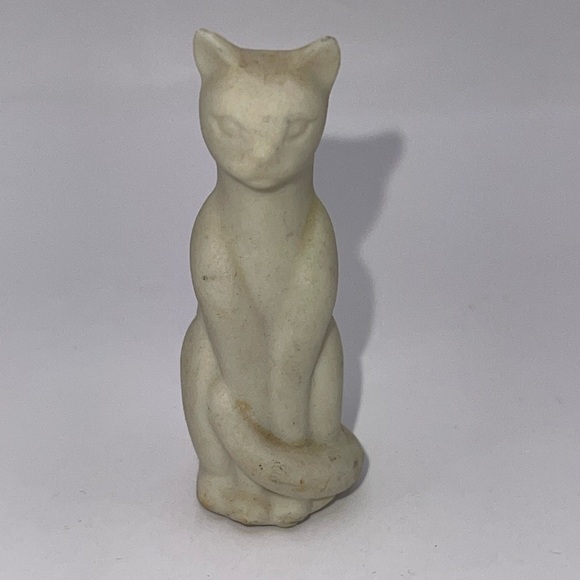 Accents | Vintage Ceramic Miniature White Cat Statue Mystique Unusual ...